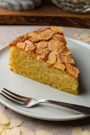 Almond cake - Sugar Pursuit